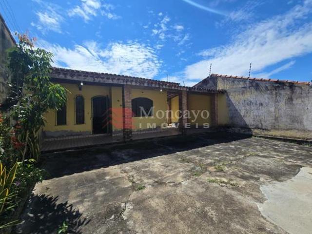 Casa com 2 quartos no Golfinho