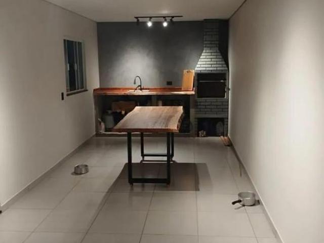 CASA COM 2 QUARTOS NO JARDIM OURO VERDE III EM SARANDI!
