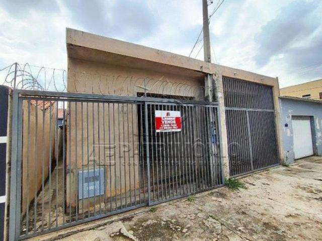 CASA COM 2 QUARTOS NO JULIO DE MESQUITA