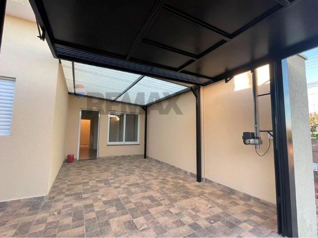 CASA COM 2 QUARTOS NA VILA MINEIRA