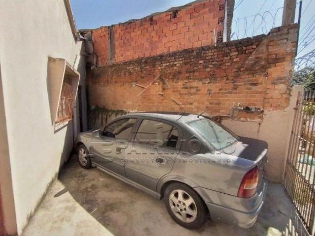 CASA COM 2 QUARTOS SENDO 1 SUÍTE BAIRRO DOMINGUINHO