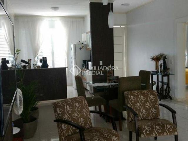 Casa com 2 quartos sendo 1 suíte, Condominio Cantegril em Viamão