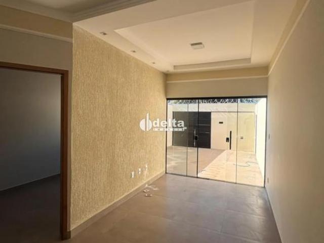 Casa com 2 quartos sendo 1 suíte disponível venda no Jardim Canaã em Uberlândia MG