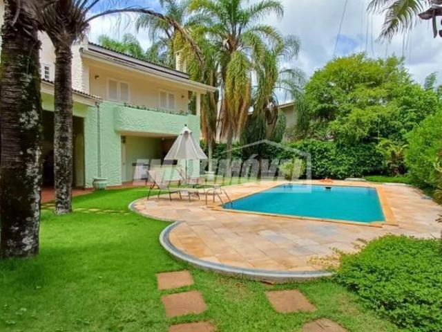 Casa com 2 Quartos sendo 1 suíte em Condomínio com Lazer Completo Lago Azul
