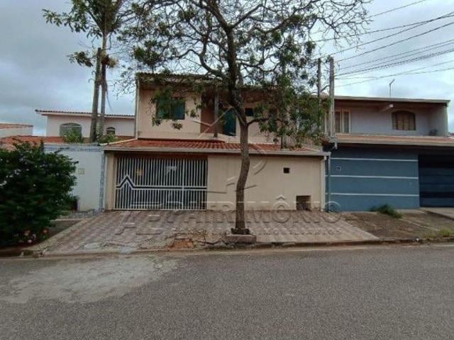 CASA COM 2 QUARTOS SENDO 1 SUITE JULIO DE MESQUITA