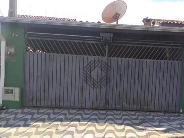Casa com 2 quartos sendo um suíte