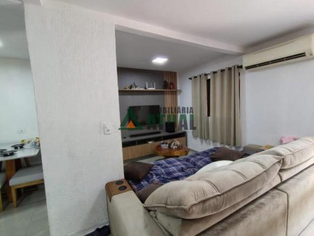 CASA COM 2 QUARTOS SENDO UMA SUÍTE A VENDA NA REGIÃO SUL