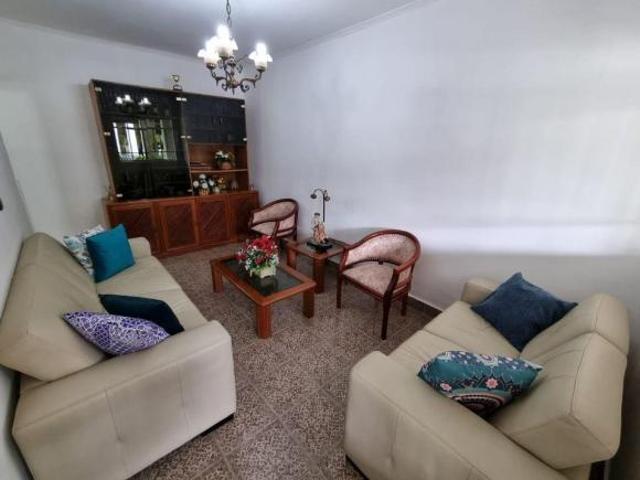 Casa com 2 Quartos para Venda, 130m², por R$ 490.000,00, em Campo Grande, São Paulo / SP
