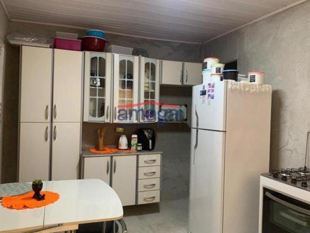Casa com 2 quartos para venda no bairro Vila Martinez