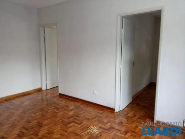 Casa com 2 Quartos para venda ou aluguel, 132m² Vila Bela Vista