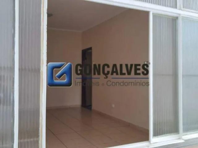 Casa com 2 Quartos para alugar, 100m² Vila Floresta