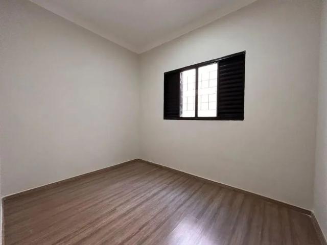Casa com 2 Quartos para alugar, 100m² Jardim Tókio