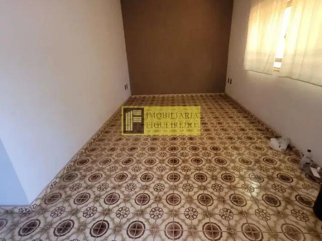 Casa com 2 Quartos para alugar, 130m² Vila Santa Isabel