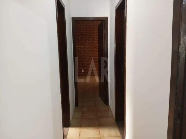 Casa com 2 Quartos para alugar, 200m² Itapoã