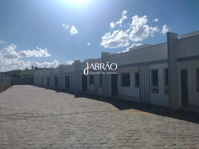 Casa com 2 Quartos para alugar, 48m² Campolide