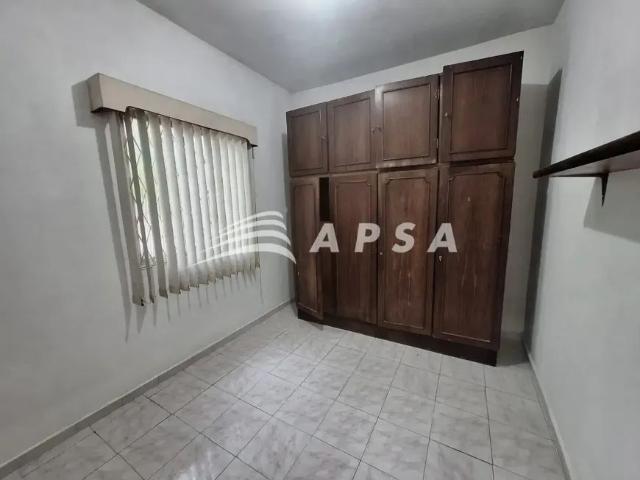 Casa com 2 Quartos para alugar, 59m² Abolição