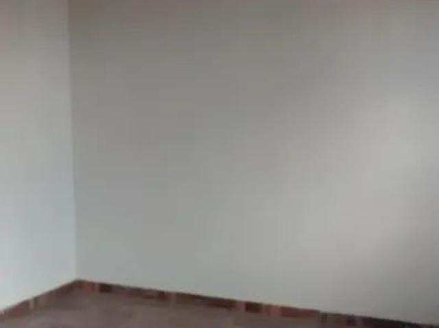 Casa com 2 Quartos para alugar, 60m² Jardim Zélia