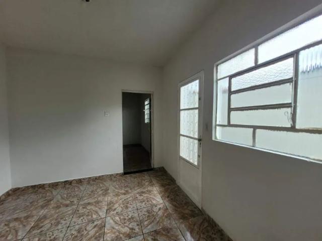 Casa com 2 Quartos para alugar, 70m² Novo Horizonte Norte