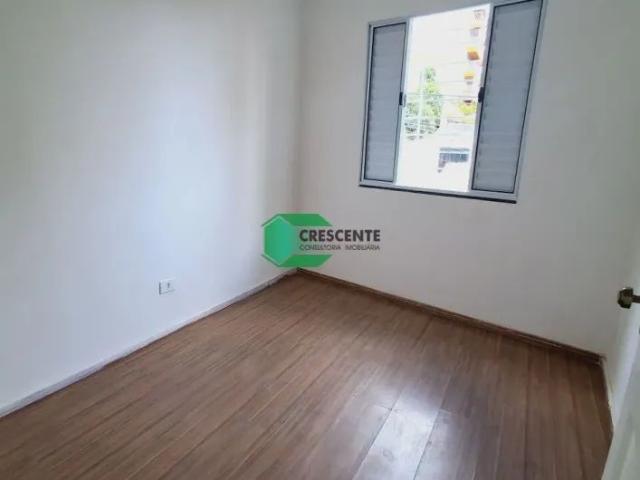 Casa com 2 Quartos para alugar, 70m² Vila Bastos