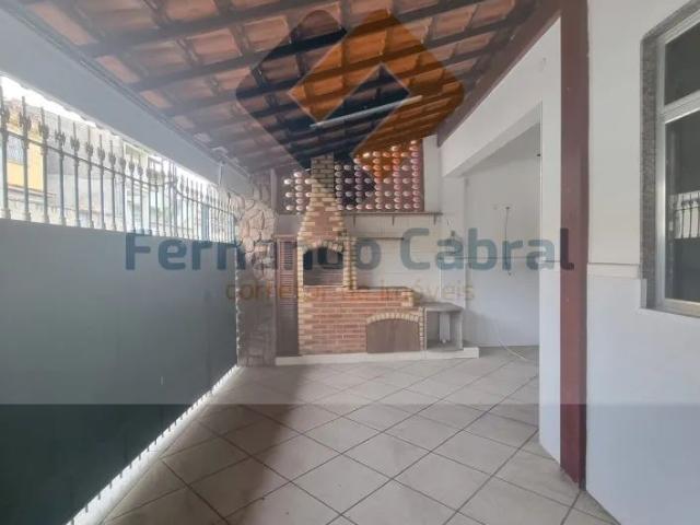 Casa com 2 Quartos para alugar, 74m² Brasilândia
