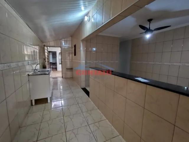 Casa com 2 Quartos para alugar, 75m² Vila Santa Madre Cabrini