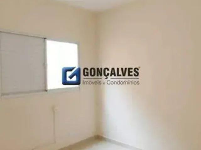 Casa com 2 Quartos para alugar, 80m² Alves Dias