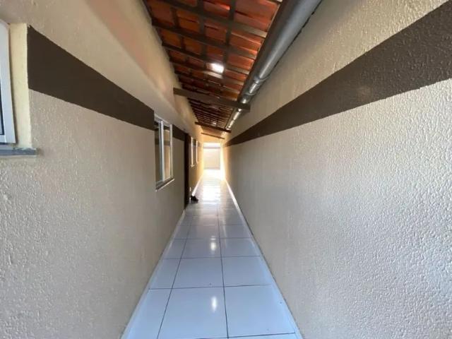 Casa com 2 Quartos para alugar, 82m² Quandu