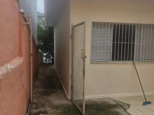 Casa com 2 quartos para alugar na Rua Icatuaçu, 250, Vila Bancária Munhoz, São Paulo