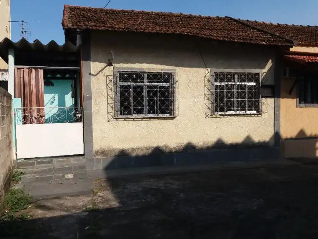 Casa com 2 quartos para alugar na Rua José Francisco de Sousa Porto, 284, Campo Grande, Rio de Janeiro