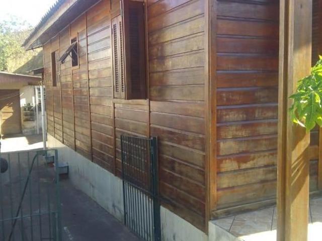 Casa com 2 quartos, terreno 11 x 27, a venda