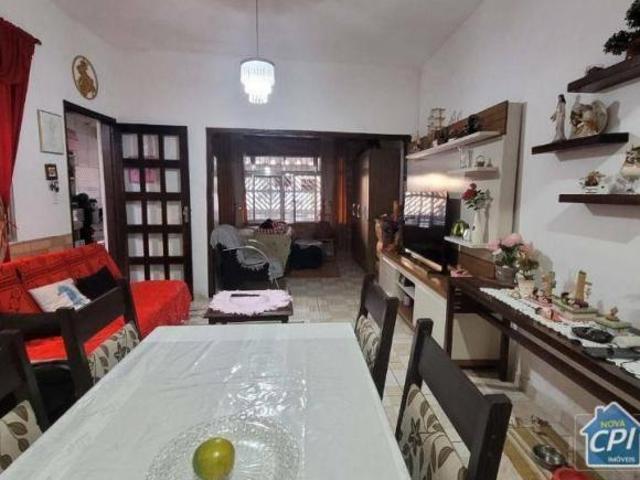 Casa com 2 Quartos Tupi na Praia Grande/SP