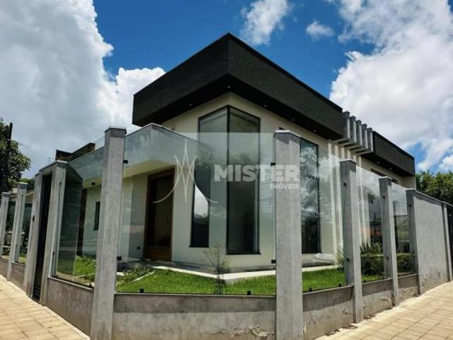 CASA COM 2 SUÍTES, 1 QUARTO E PISCINA NA VILA MORANGUEIRA EM MARING