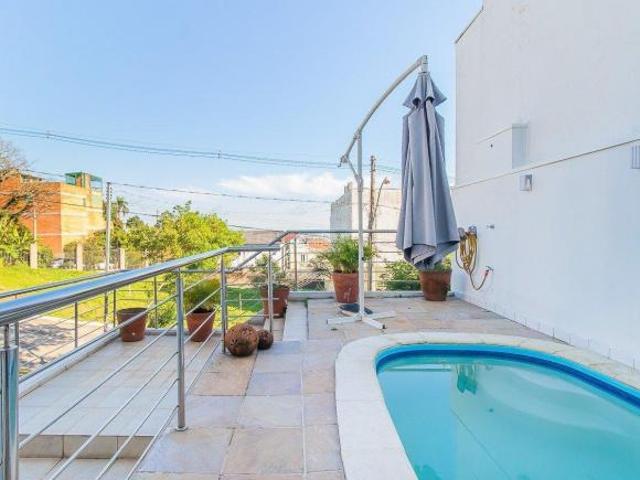 Casa com 2 suítes uma no térreo em Condomínio Cinque Terre, Vila Nova