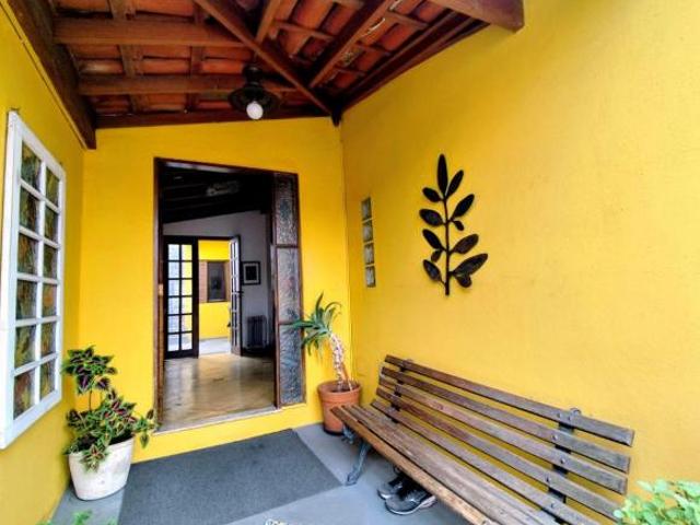 Casa com 2 suítes a venda no Sumarezinho/SP
