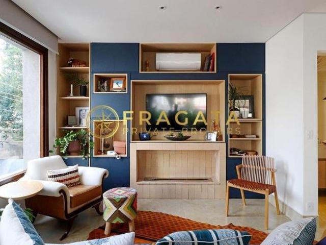 Casa com 2 suites à venda, 250 m² Vila Nova Conceição São Paulo/SP