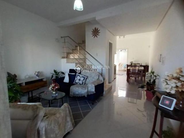 Casa com 2 suítes Bairro São José