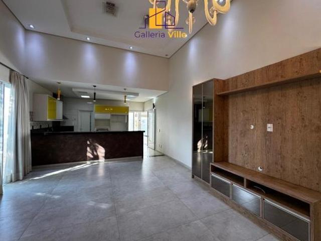 Casa com 2 Suítes e Área Gourmet e Piscina