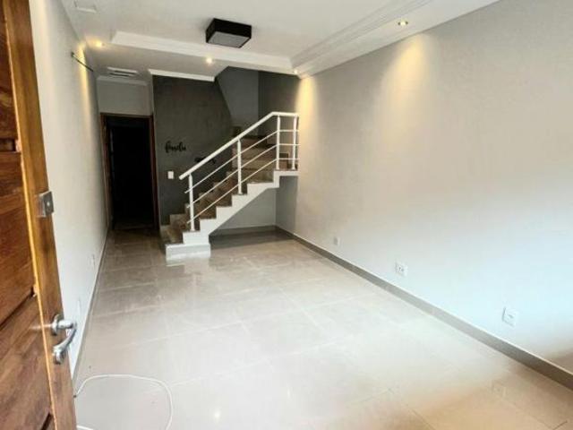 Casa com 2 suítes e 80 m² à venda em Jaraguá, depósito na garagem