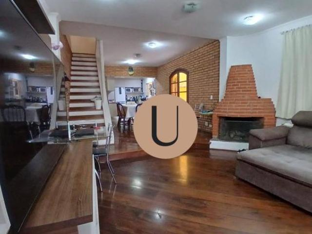Casa com 2 Suítes, Edícula e Lareira em Rua Sem Saída – Pirituba