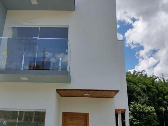 Casa com 2 suítes Pocinhos do Rio Verde Caldas