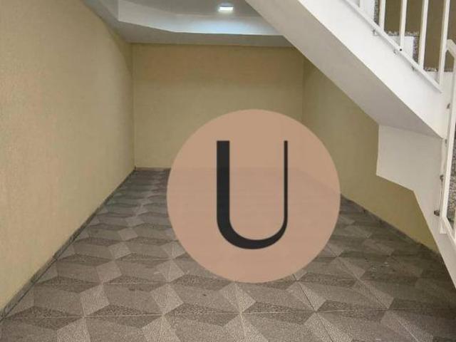 Casa com 2 suítse à venda, 143 m² por R$ 450.000