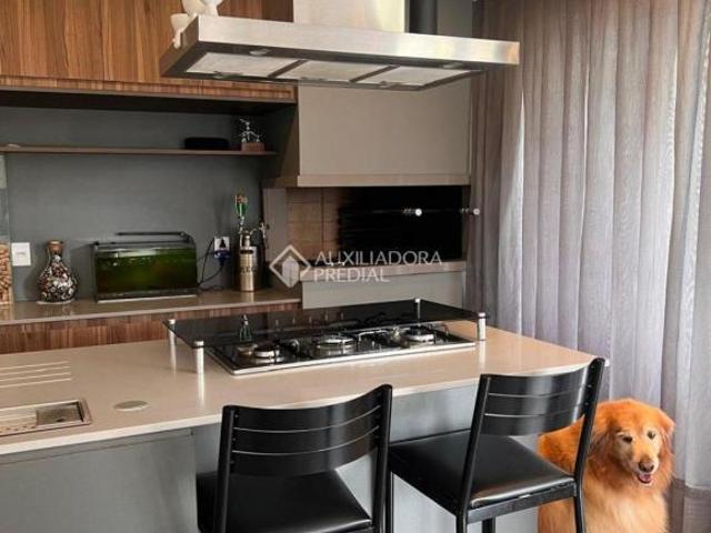 Casa com 2 terrenos, suite e piscina a Venda em Campo Bom