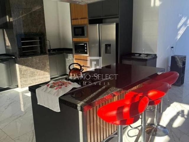 Casa com 300.25 m², 5 quartos sendo 5 suítes à venda no bairro Balneário Atami