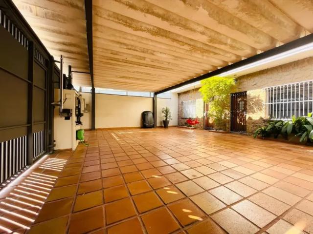 Casa com 300 m², 4 quartos sendo 0 suíte à venda no bairro Brooklin