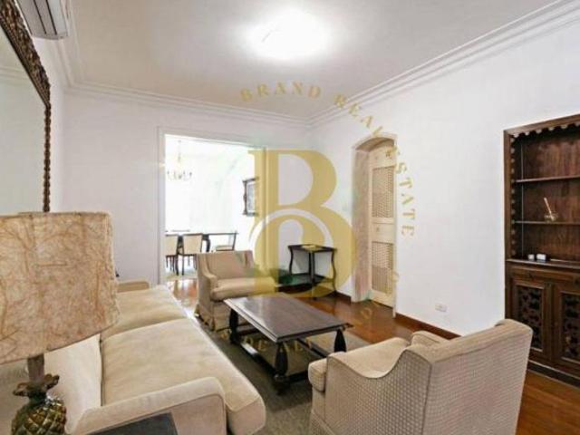 Casa á venda ou locação no Jardim Europa, 3oom², 3 suítes, e 2 vagas