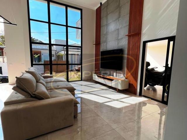 Casa com 300 m² de área construída, mobiliada no Riviera de Santa Cristina II