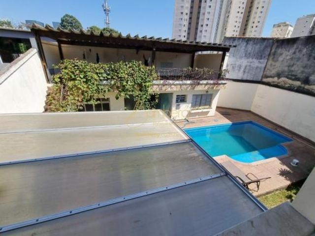 Casa com 300m2, 3 Quartos, 3 Suites e 4 Vagas de Garagem Granja Julieta