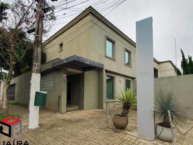Casa com 300m² localizada em Indianópolis São Paulo SP