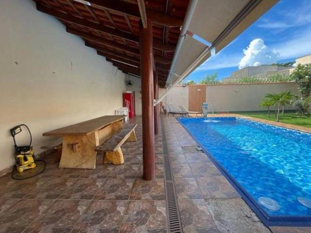 Casa com 300mt² à venda no Ribeirânia, 3 quartos, 1 suíte, 3 vagas, área de lazer