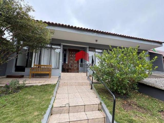 Casa com 321,75m² 4 quartos, à venda, no bairro Capão Raso em Curitiba